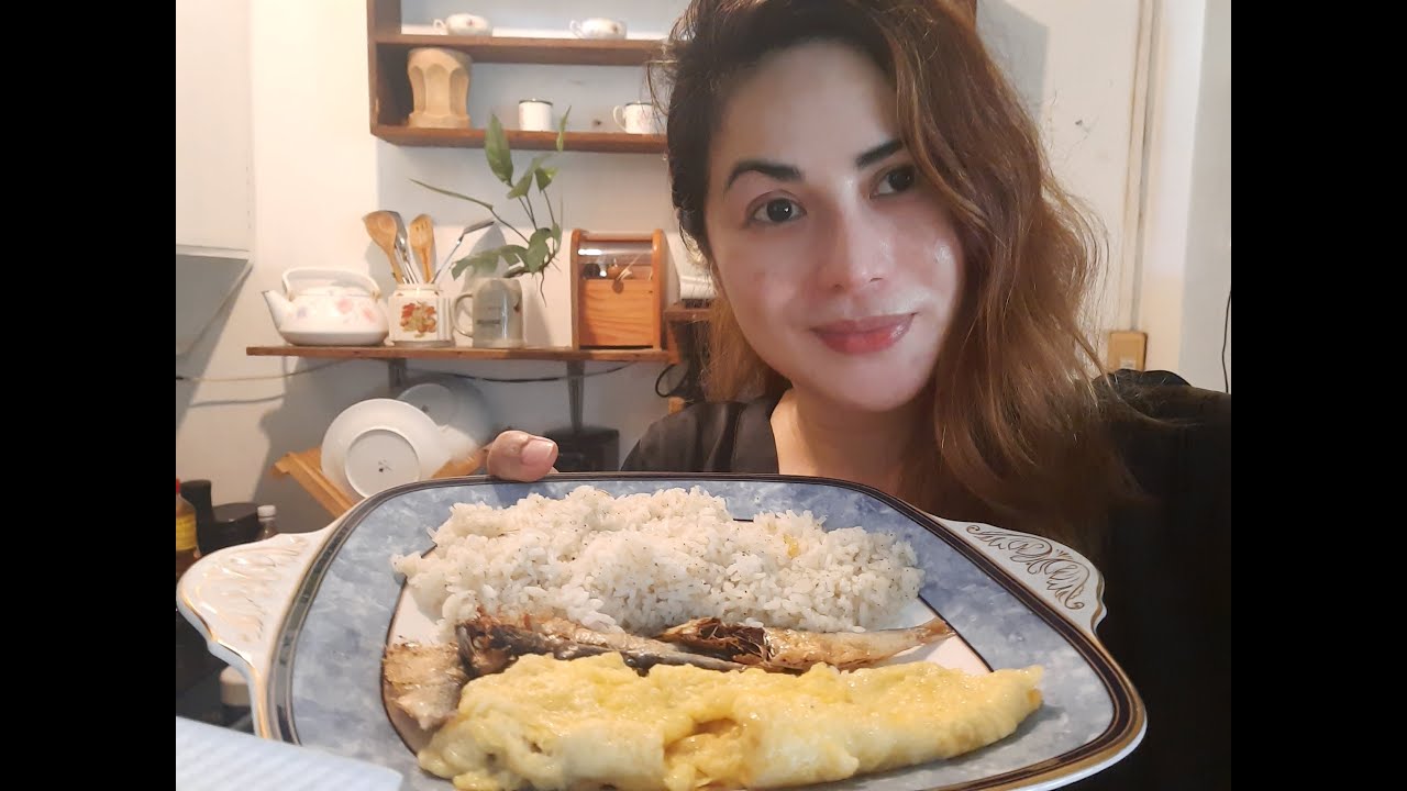 my breakfast / rosemary fried rice with egg and tuyo - YouTube