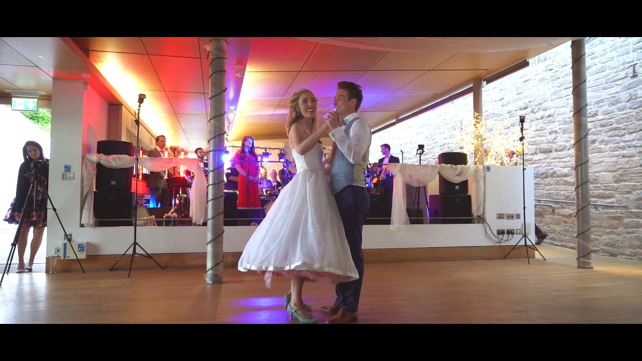 Best first dance EVER First wedding dance flash mob to la la land with ...