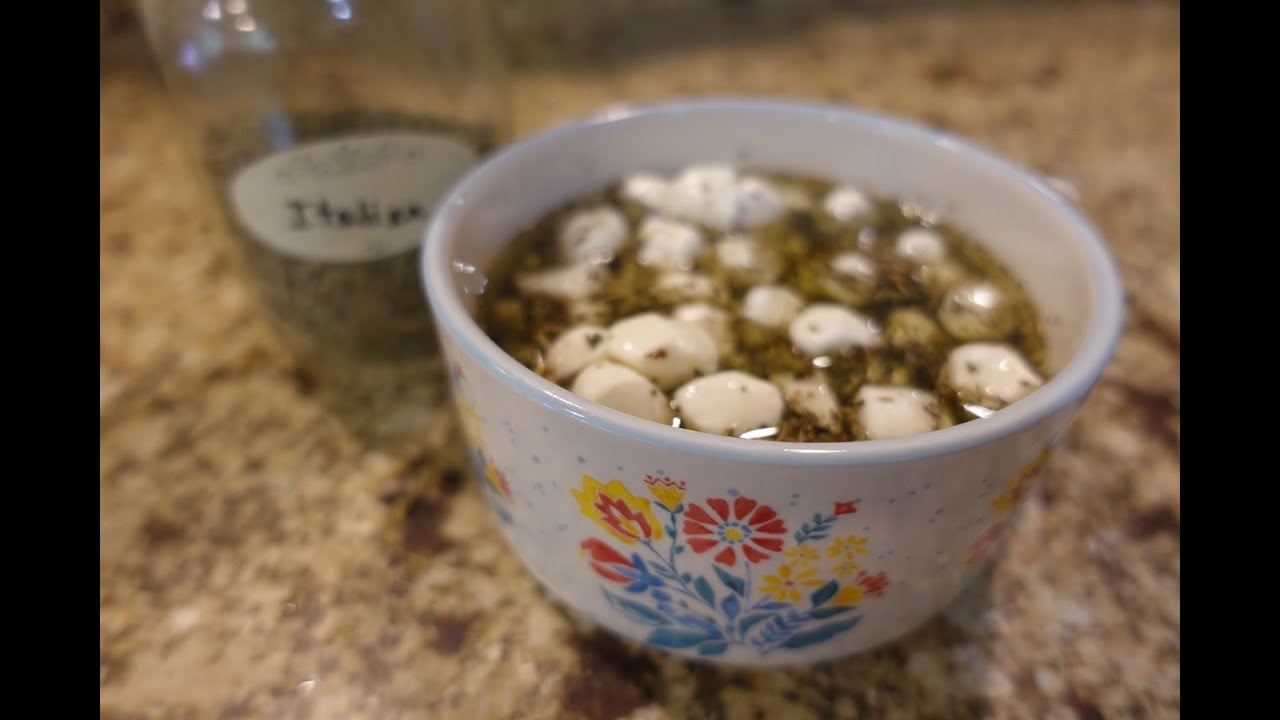 Olive Oil Marinated Mozzarella Balls. Delicious, QUICK & EASY! Better ...