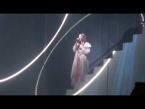 Ink Waruntorn 'Close Up' Concert (Day 5)-ดีใจด้วยนะ - YouTube