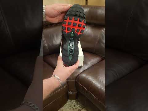 UNDEFEATED X NIKE AIR MAX 95 SP - BLACK/ METALLICSILVER#nike#sneakers #sneakerhead#sneakerculture