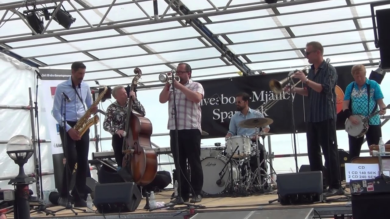 Second Line Jazzband - YouTube