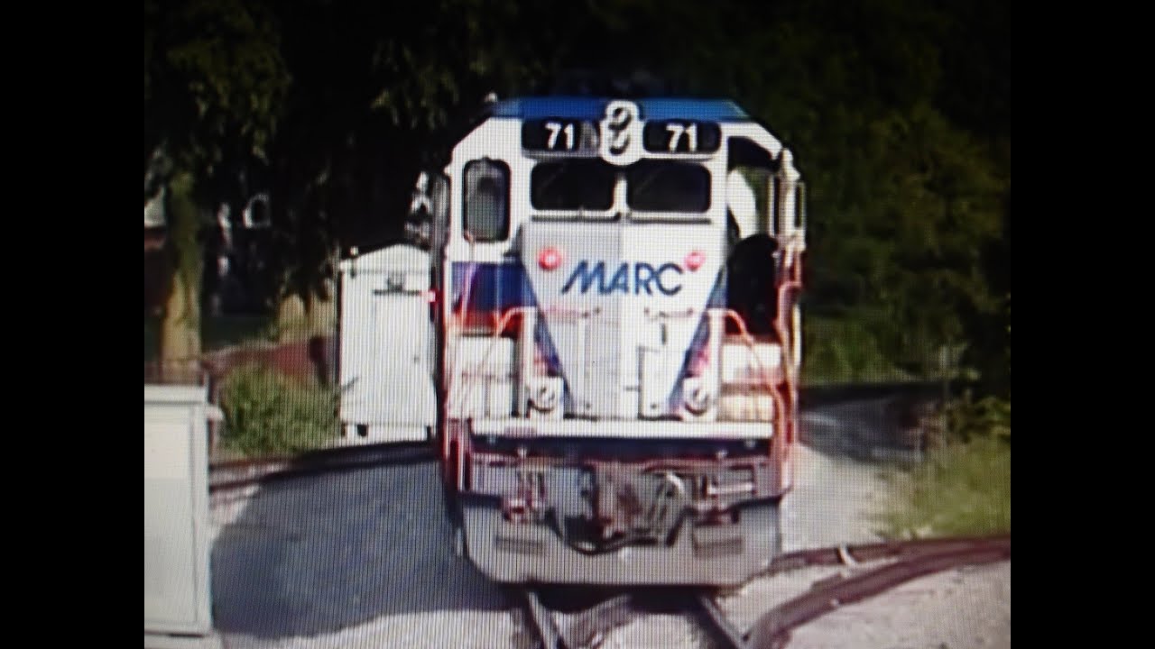 MARC EMD #71 Arrives & Departs @ Frederick , Maryland - YouTube