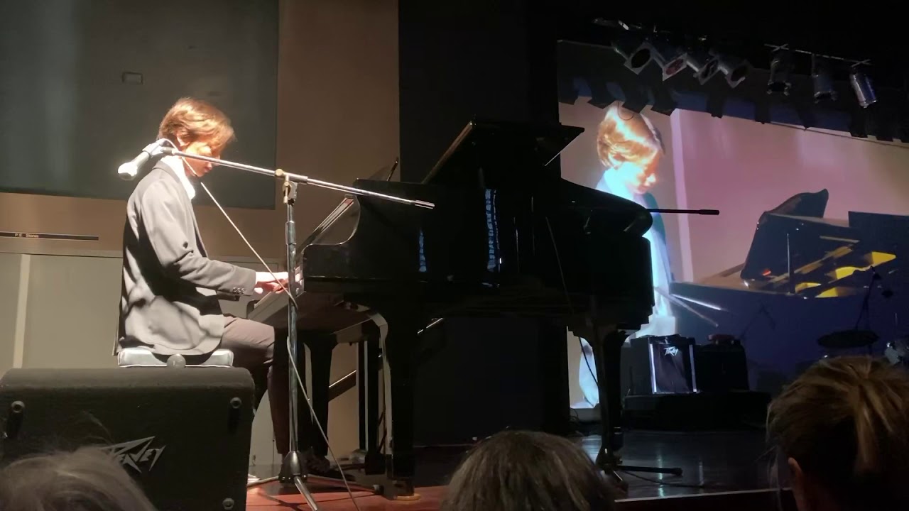 모스만하이스쿨 콘서트 by Suya Lee - YouTube