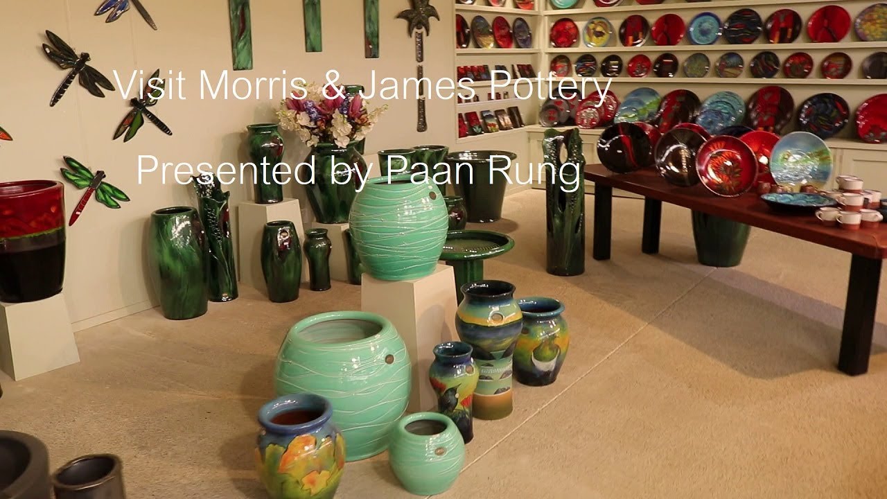 พาเที่ยวโรงงานเครื่องปั้นดินเผาค่ะ Visit Morris & James Pottery ...