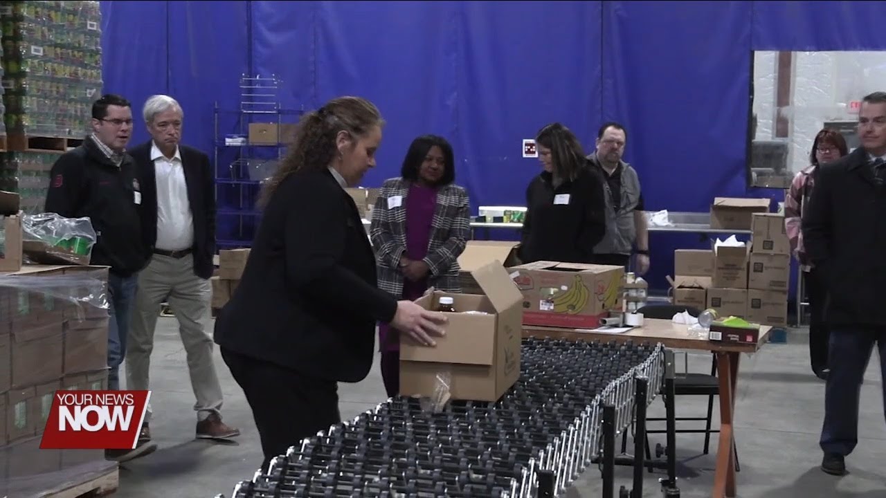 West Ohio Food Bank opens its doors for legislative tour - YouTube