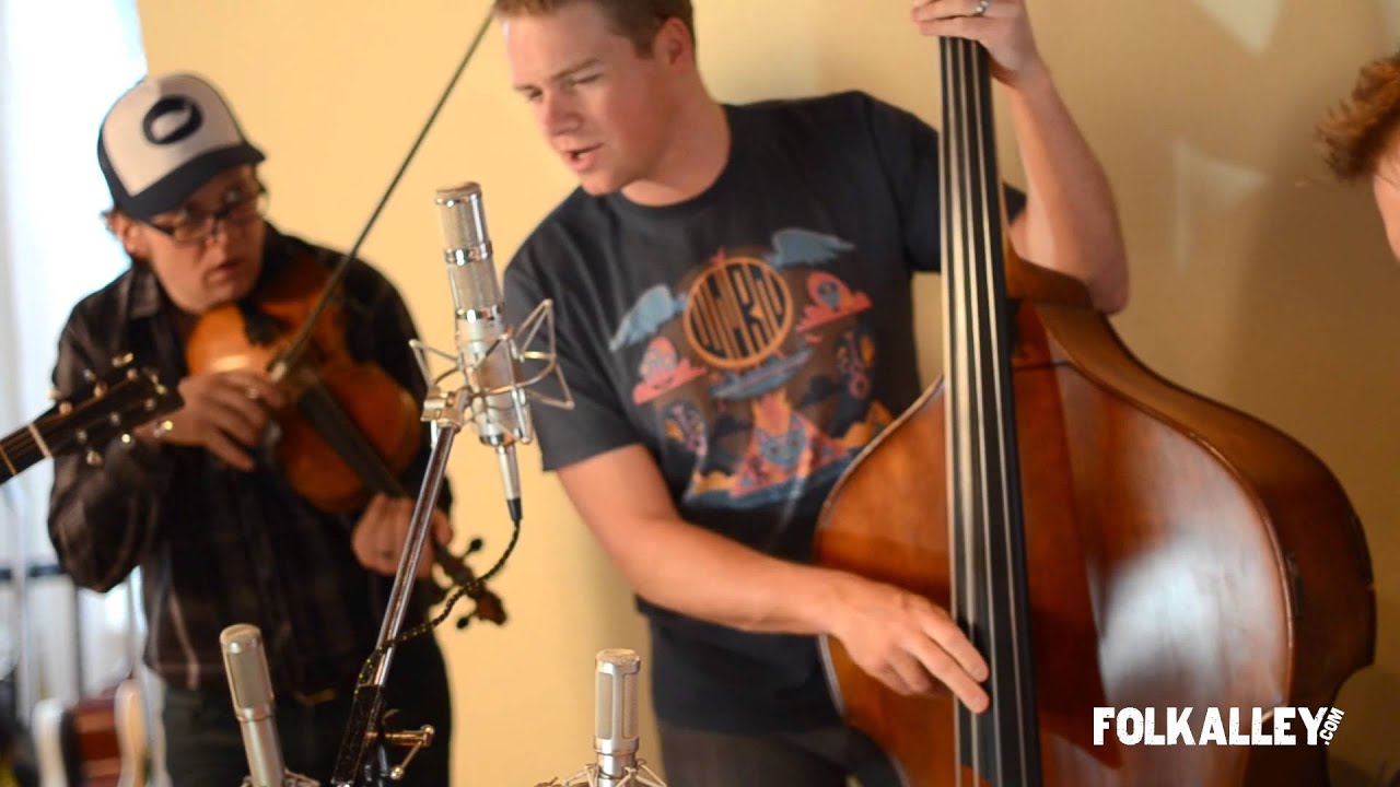 Folk Alley Sessions: The Infamous Stringdusters - "By My Side" - YouTube