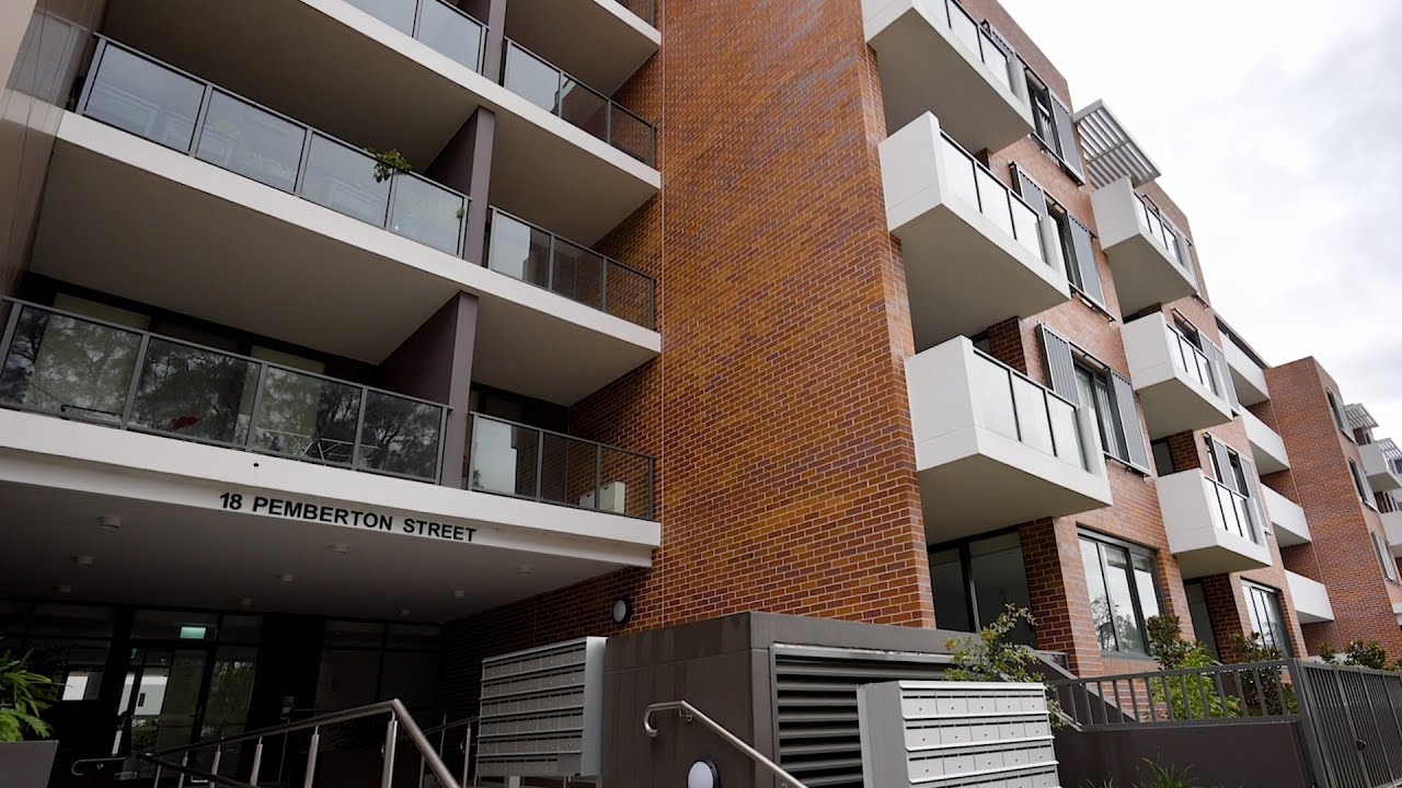 Botany, 207/18 Pemberton Street - YouTube