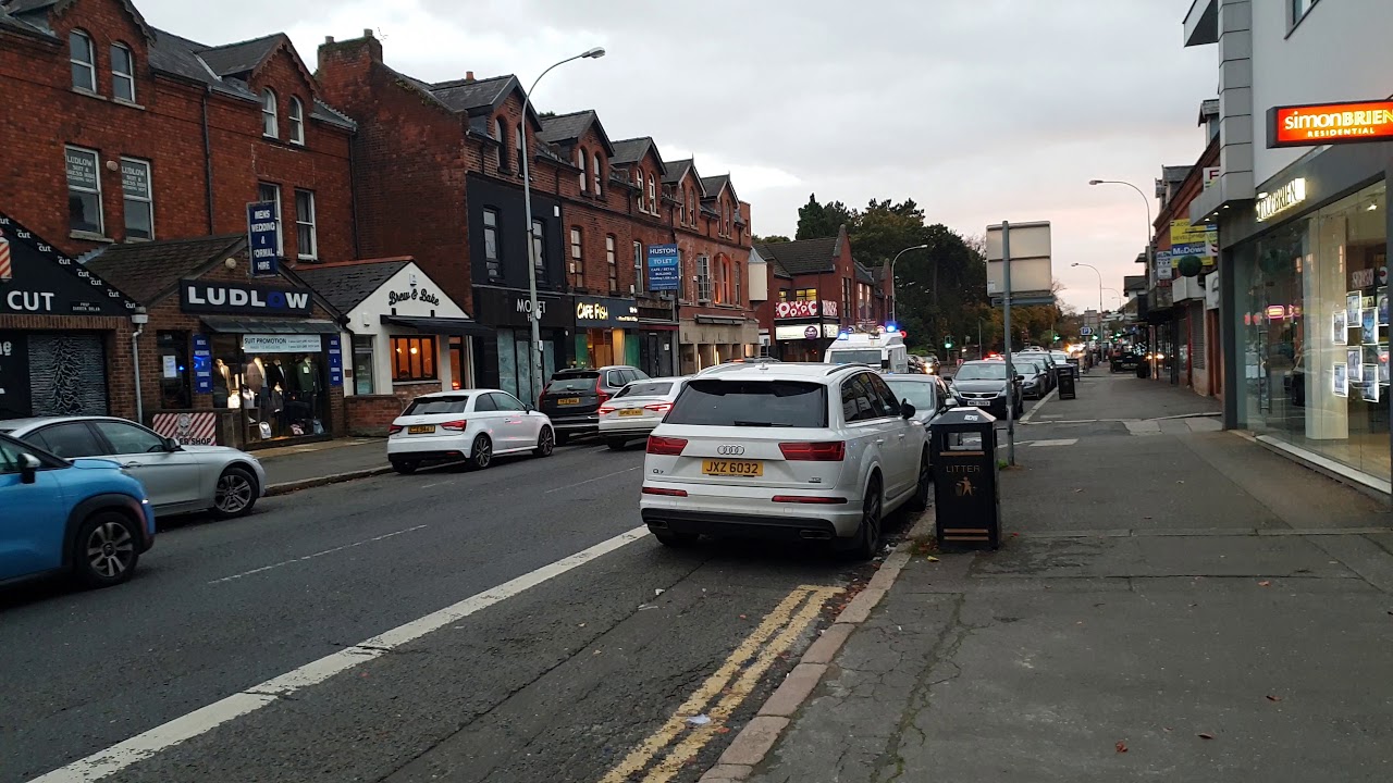 PSNI Land Rover Pangolin - Tactical Support Group Responding - YouTube