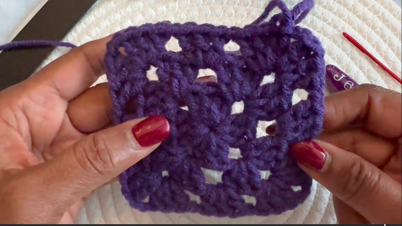 😃💜🧶 How to make - Traditional granny square (Slow version) - YouTube