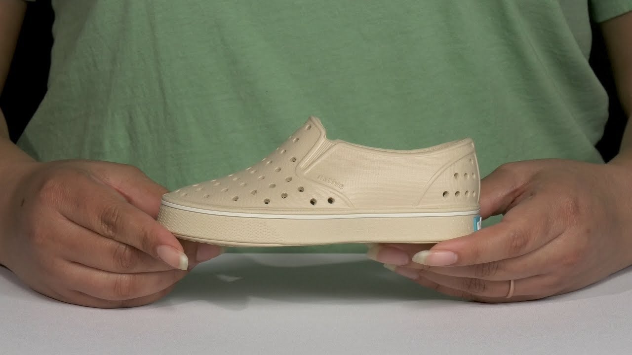 Native Shoes Kids Miles Bloom (Toddler) SKU: 9818565 - YouTube