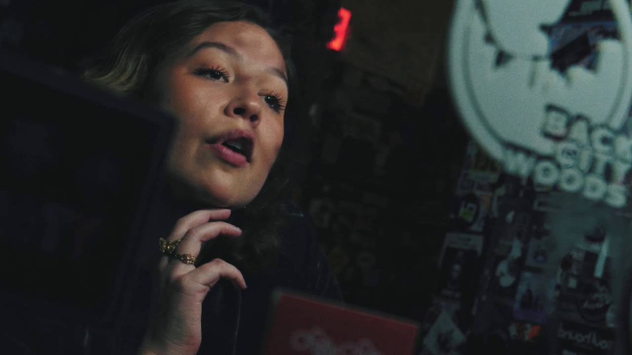 Amelia - "Never Last" (Official Music Video) - YouTube