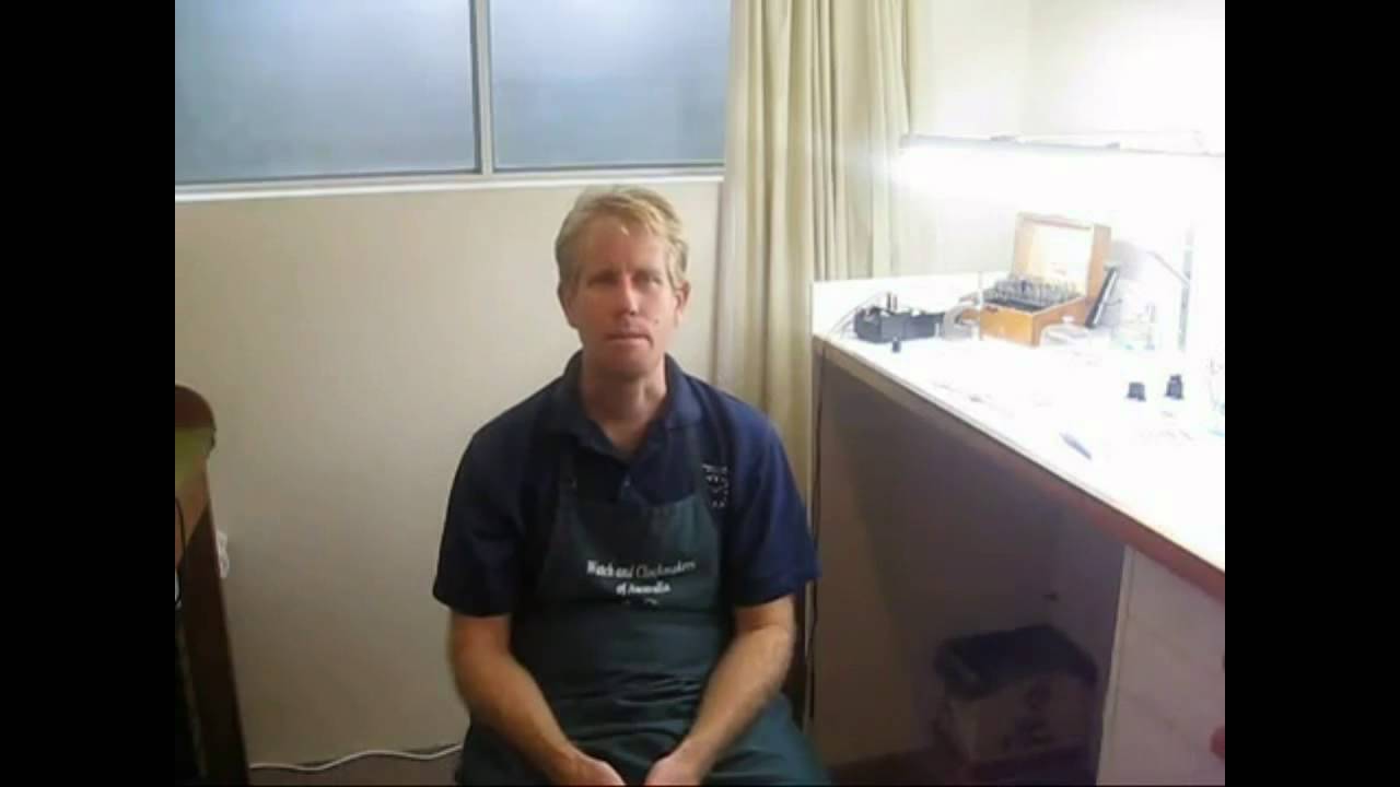 ASK THE WATCHMAKER - Waterproof watches? Watch fogging up - HELP! - YouTube