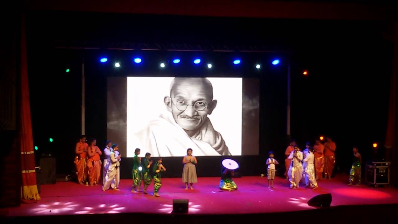 Tamil theam dance at oman - YouTube