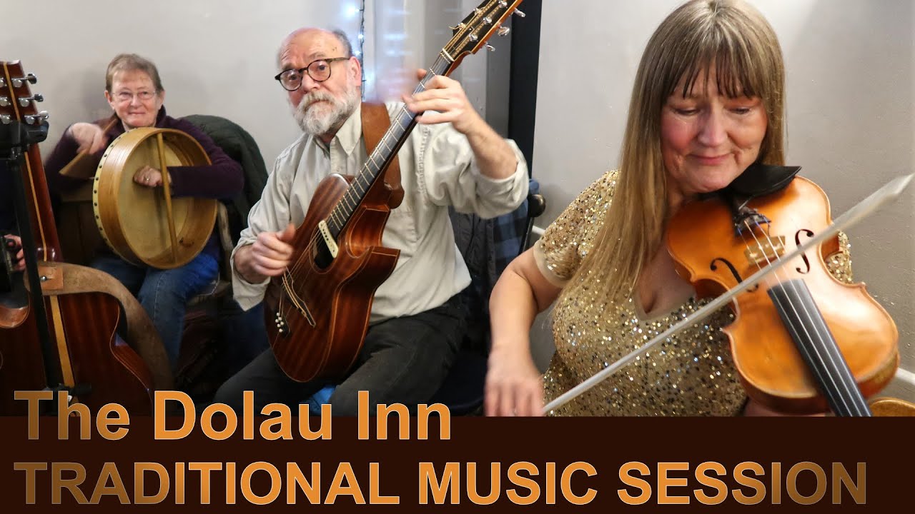 The DOLAU Inn (Mid Wales) | Traditional music session - YouTube