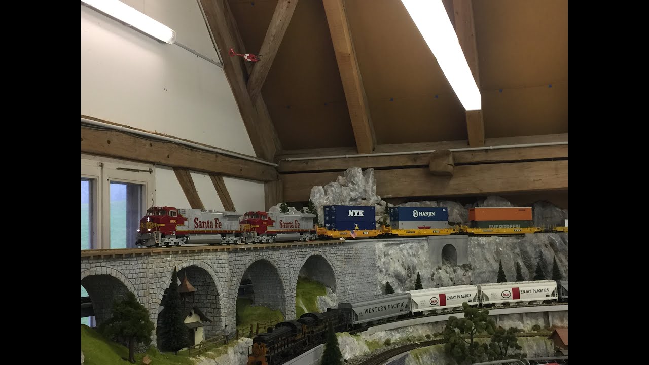 G-scale double-stack container train (Aristocraft + USA Trains) - YouTube
