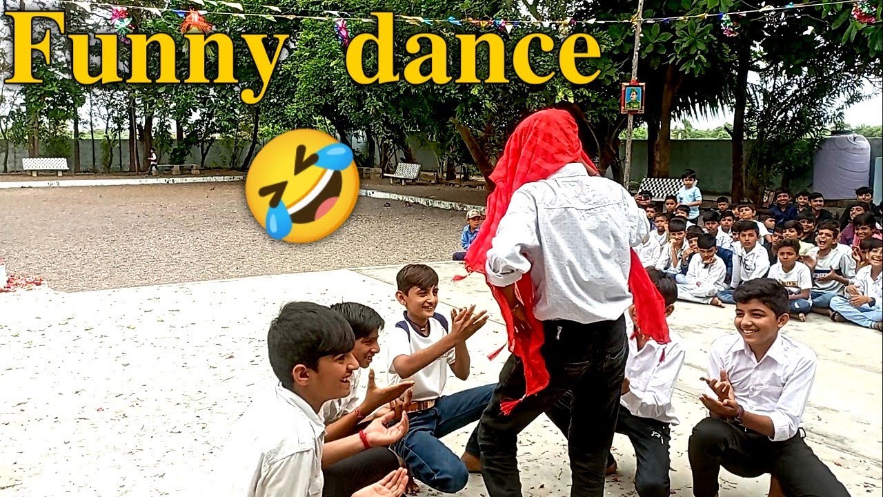Funny Dance Video 😂 | શ્રી સરસ્વતી વિદ્યાલય જામ દેવળીયા - YouTube