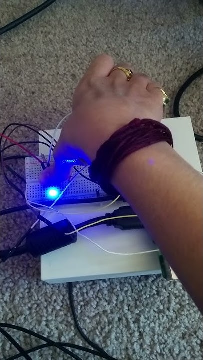 Blinking LED using raspberry pi controlled by input switch - YouTube