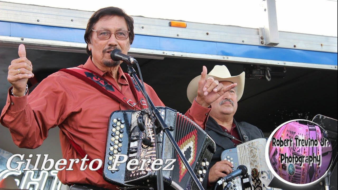 Gilberto Perez @ 22nd Annual NMCAC Conjunto Festival 2013 - YouTube