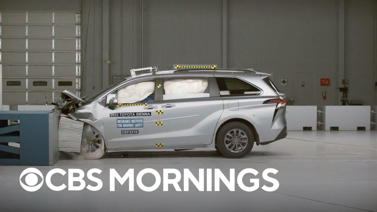 Crash tests highlight minivan dangers for backseat passengers - YouTube