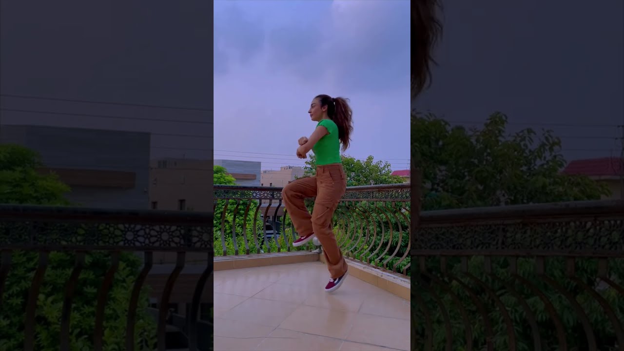 Mehar Bano Hot Dance | تمام حدیں پار - YouTube