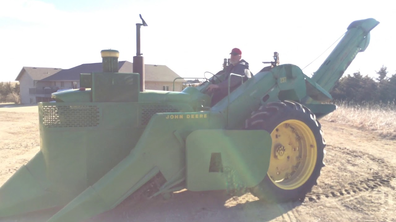 1962 John Deere 4010 W/ 237 2 R Wide Corn Picker Showing 1092 Hrs - YouTube