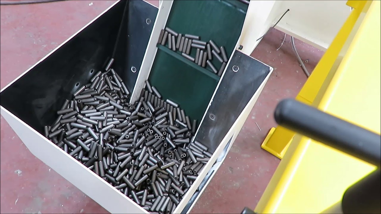 Alphamation Ltd Vibratory Feeders - YouTube