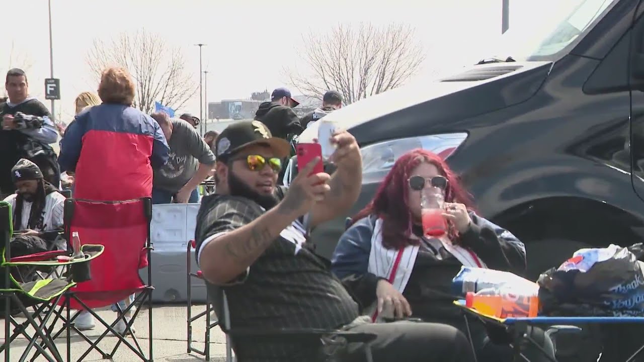 Go, go White Sox: Home opener against Mariners underway - YouTube