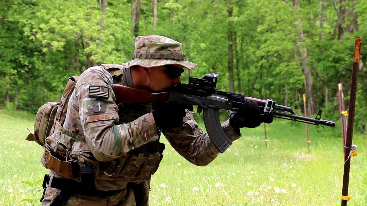 AKM / AK47 Flash hider "Eclipse" from Manticore Arms - YouTube