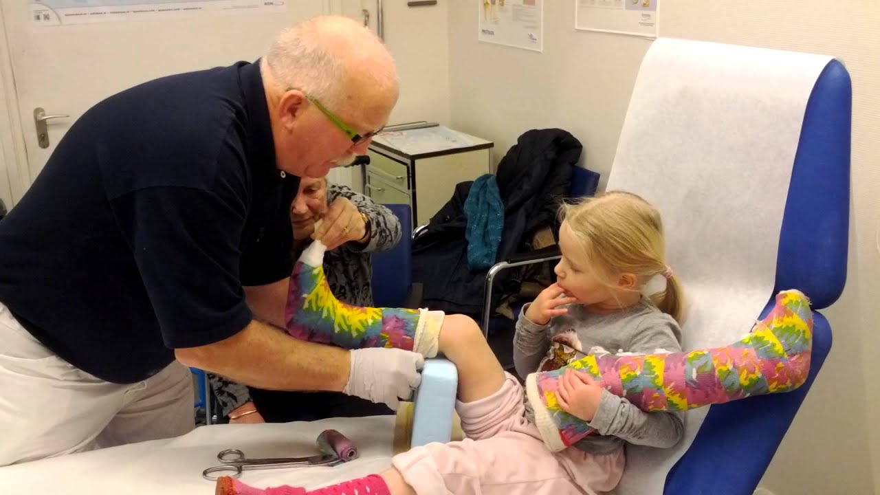 Gips wissel Nina - YouTube