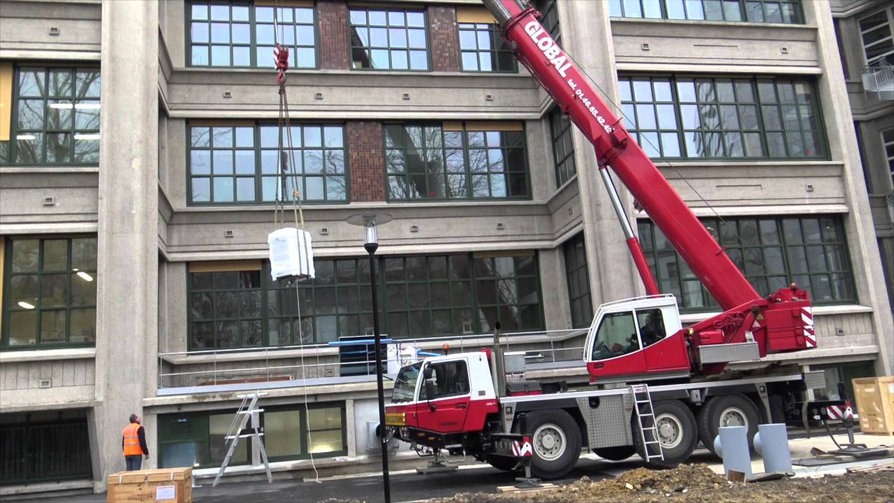 Installation de la "RMN 800" au département de Chimie - YouTube