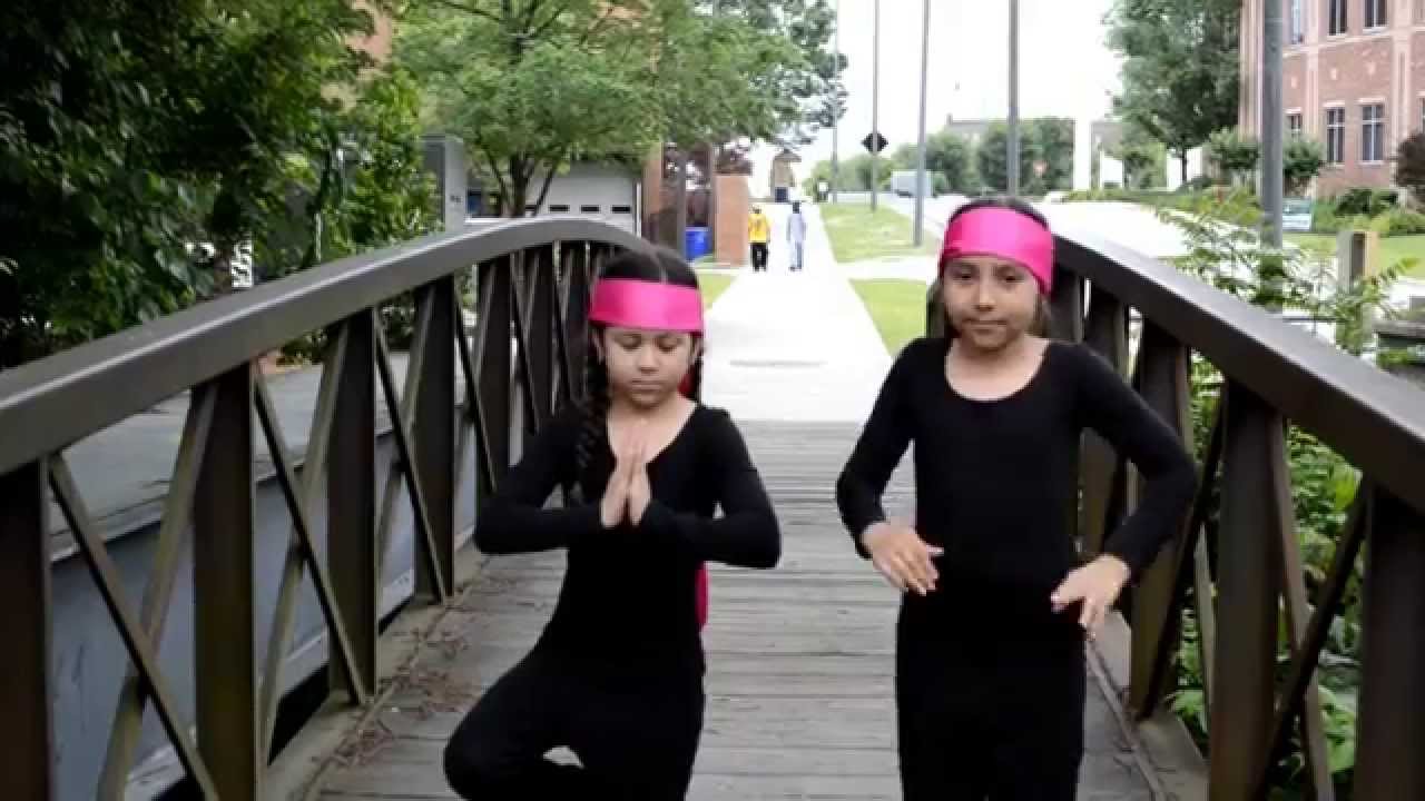 Cee Lo Green - Kung Fu Fighting - Just 2 Little Imaginations - YouTube