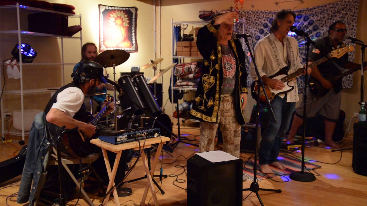 Electric Medicine at Chi! Ka! Go! (1/5) - YouTube Music