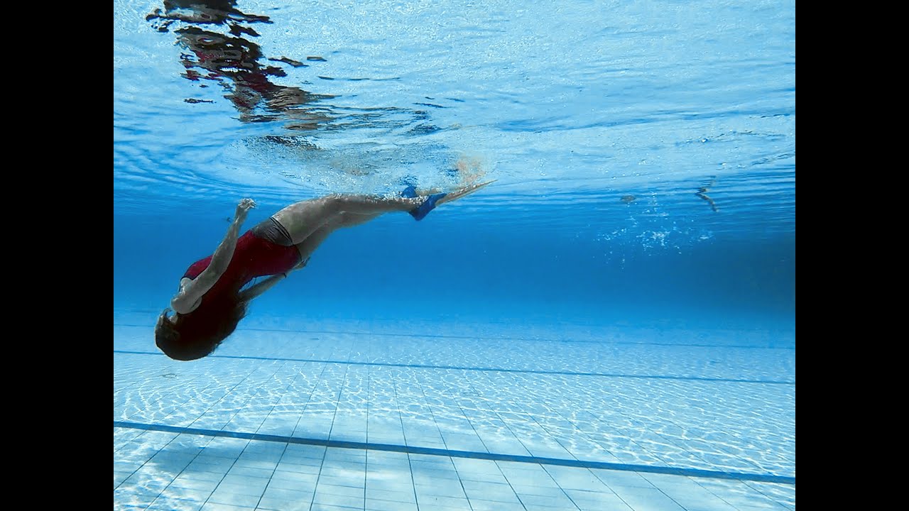 ASMR Relaxing Sounds and smooth | The Shyness Mermaid | Underwater Girl ...