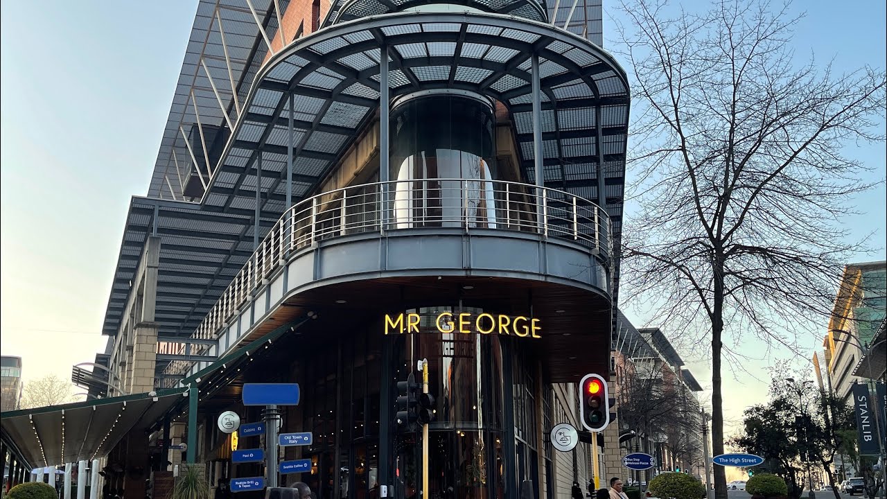 FIRST MINI VLOG || MELROSE ARCH || SANDTON - YouTube