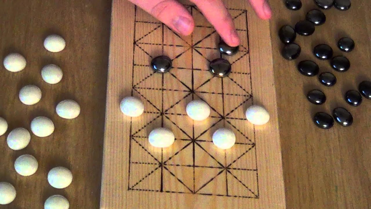 Fanorona - Assassins Creed - 21st Century Game Play - YouTube