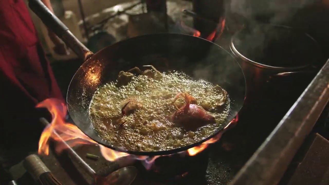 DEEP FRY A CRAB ON A WORK IN HIGH FIRE | FREE FOOTAGE NO COPYRIGHTS ...
