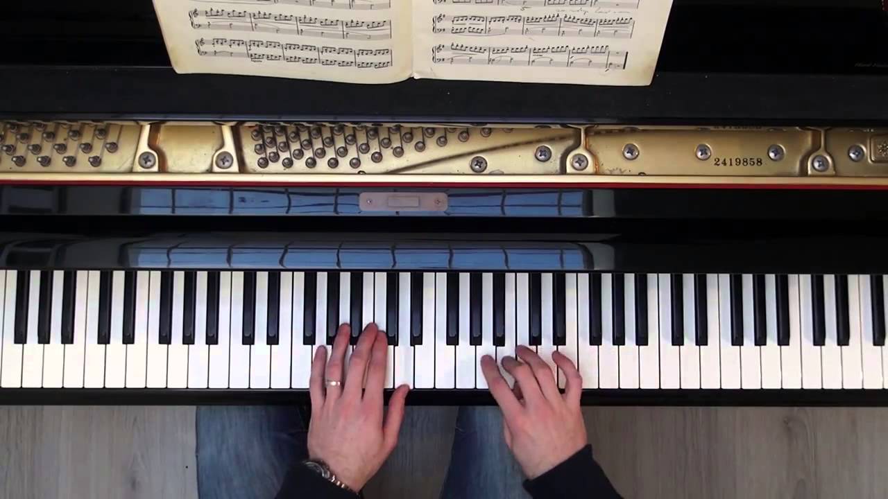 Duvernoy studyin G Major op 176 no 5 - YouTube