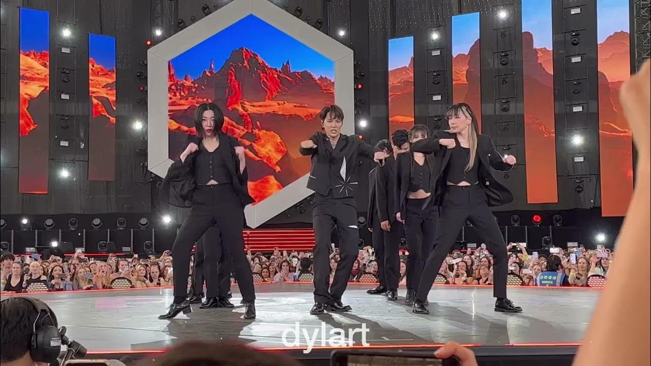 220515 카이 (Kai) - Mmmh | Kpopflex 4K fancam - YouTube