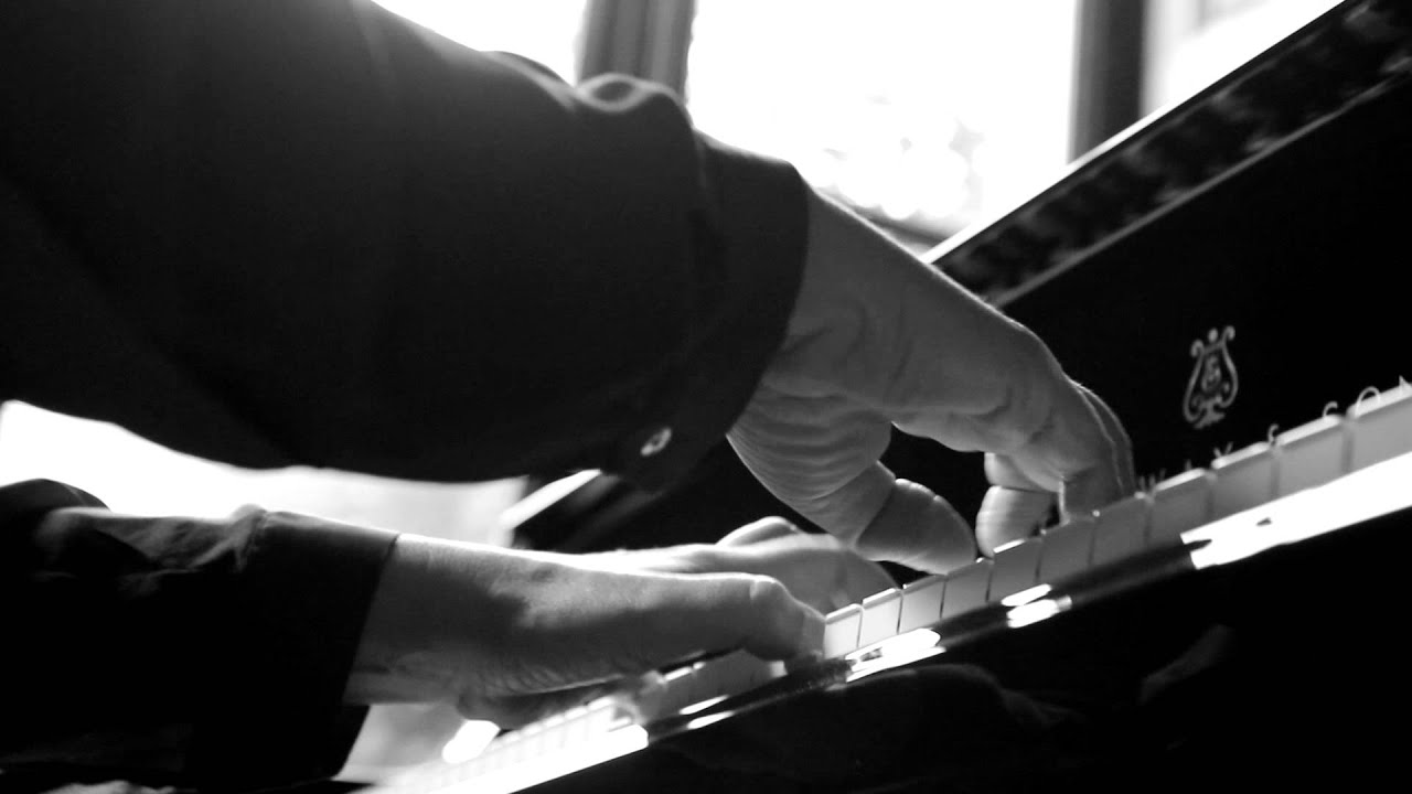 Hortense Cartier-Bresson DEBUSSY "Bruyères" - YouTube
