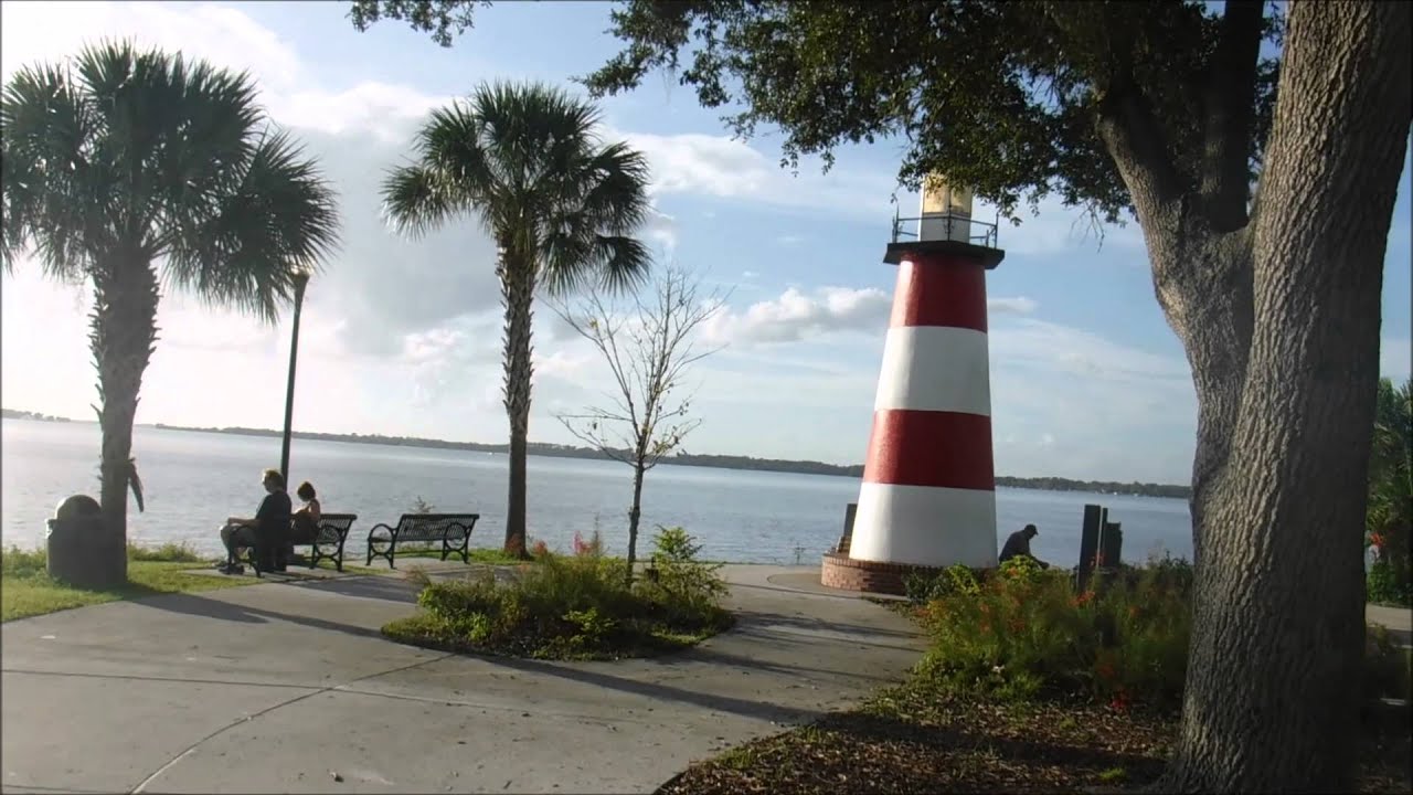 Mount Dora lighthouse - YouTube
