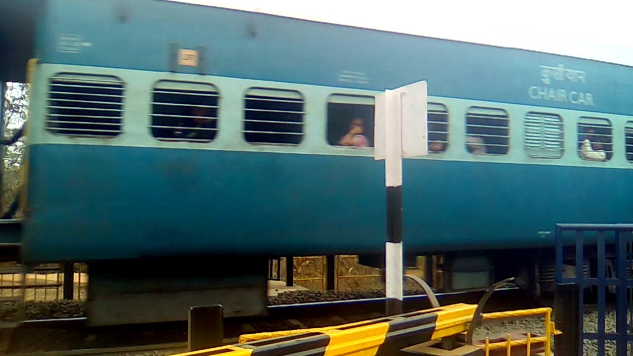 10112 Konkan Kanya Express ( PT ) - Train from Madgaon to Mumbai CST ...