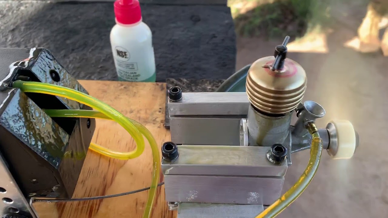 1957 SM-03 Proton "C" Hungarian model diesel engine - YouTube