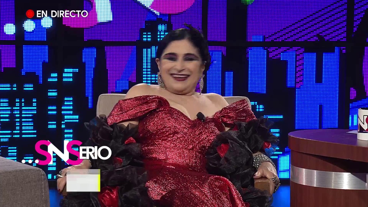 Astrid Hadad y su historia | SNSerio - YouTube