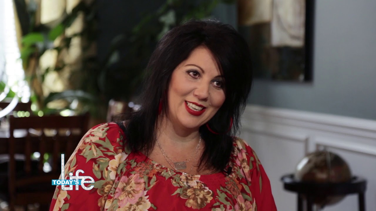 Becky Isaacs Bowman's Holistic Healing Journey With Crohn's Disease ...