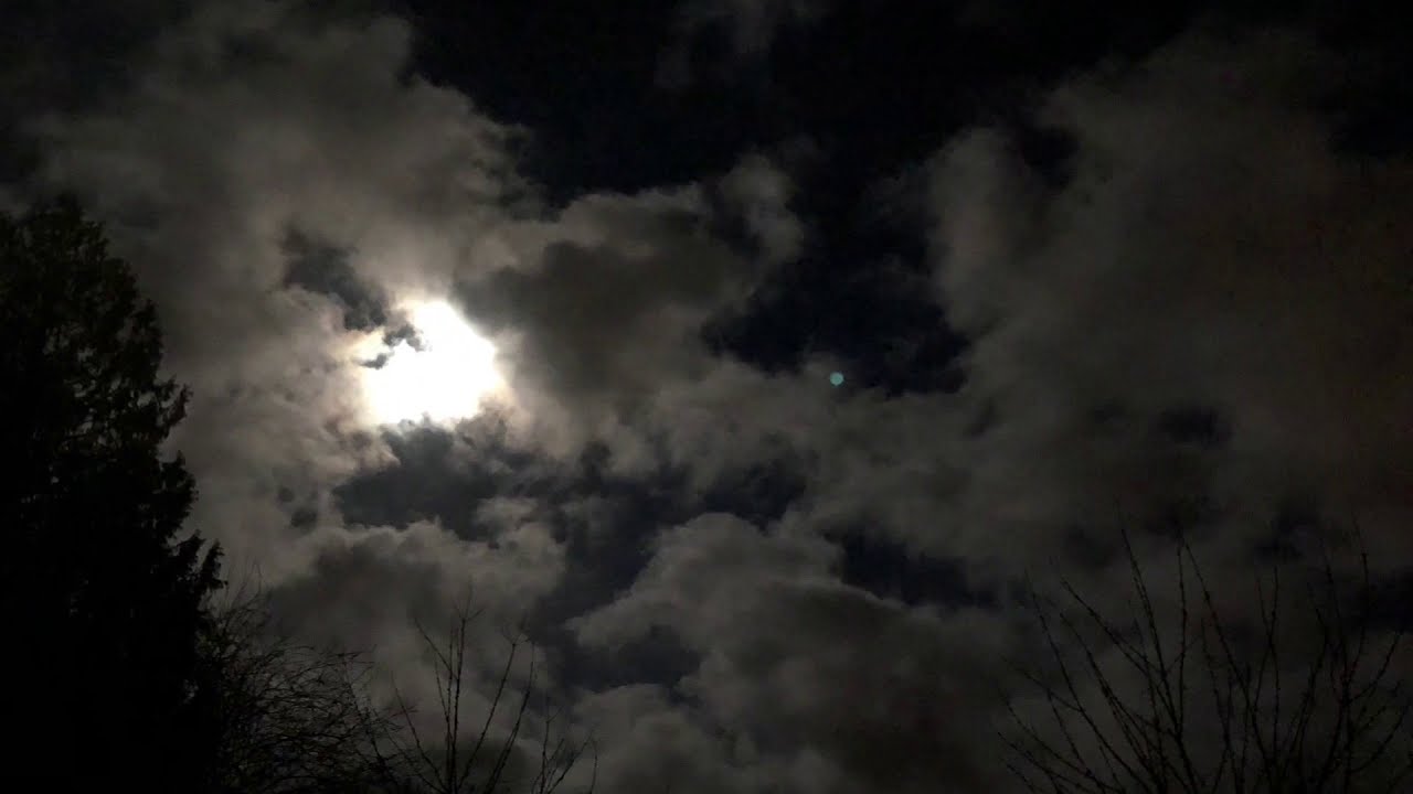 First Full Moon 2020 - Time lapse Video - YouTube