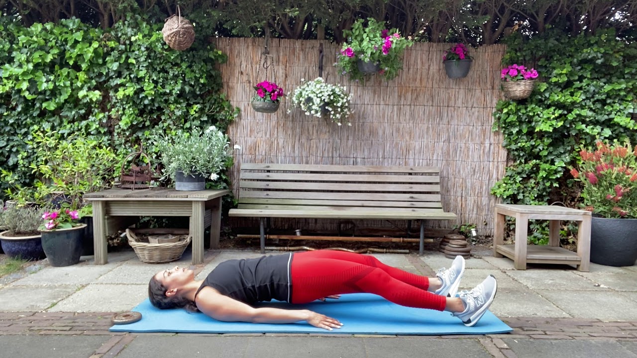 HAMSTRING WALK - Prancha invertida isométrica - CORE e posterior de ...