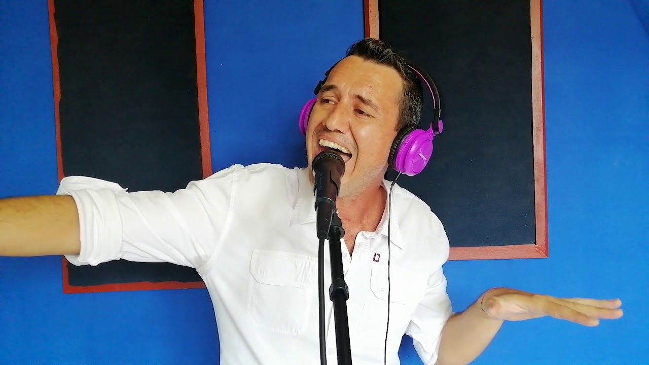 MAURICIO MURILLO La Vecina - YouTube