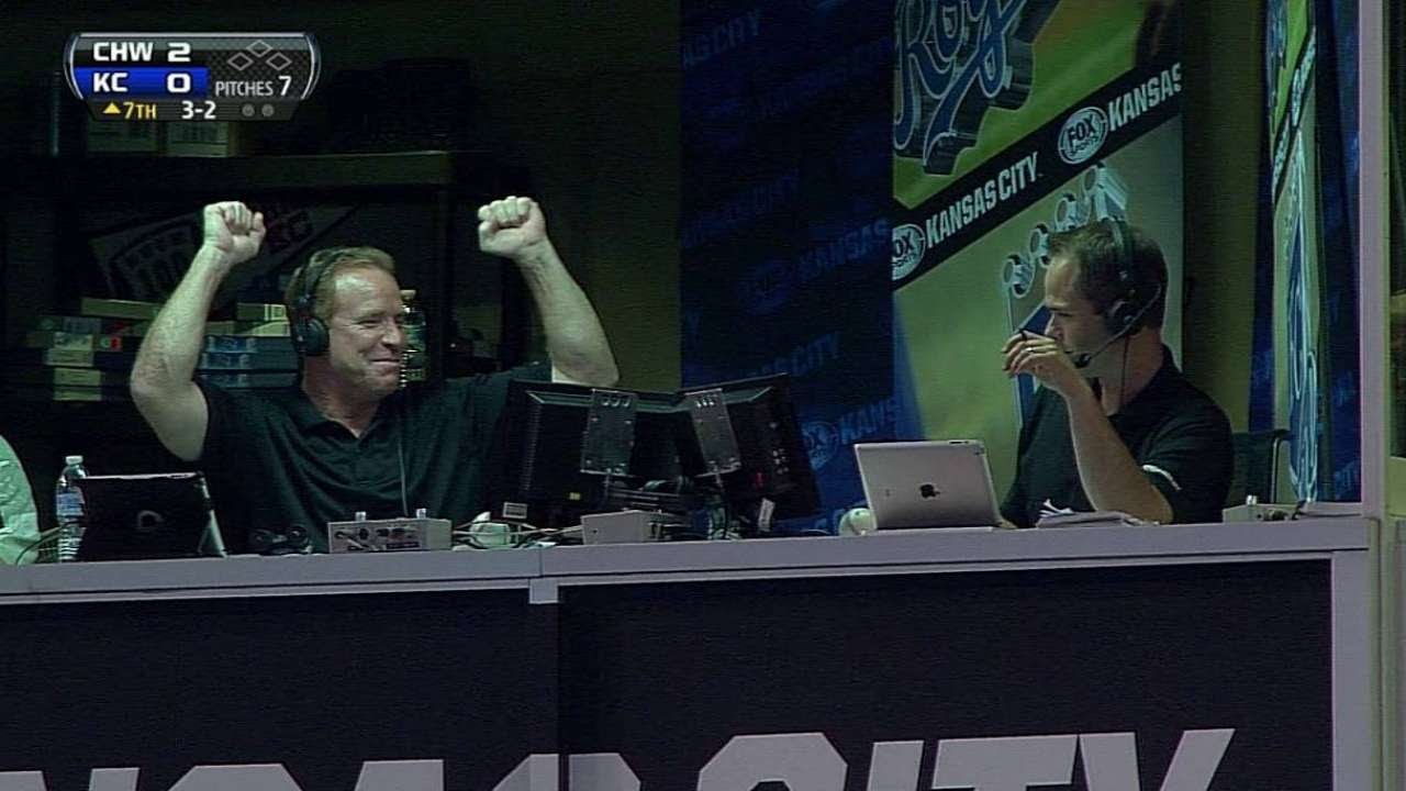 Announcer Ryan Lefebvre snares a foul ball - YouTube