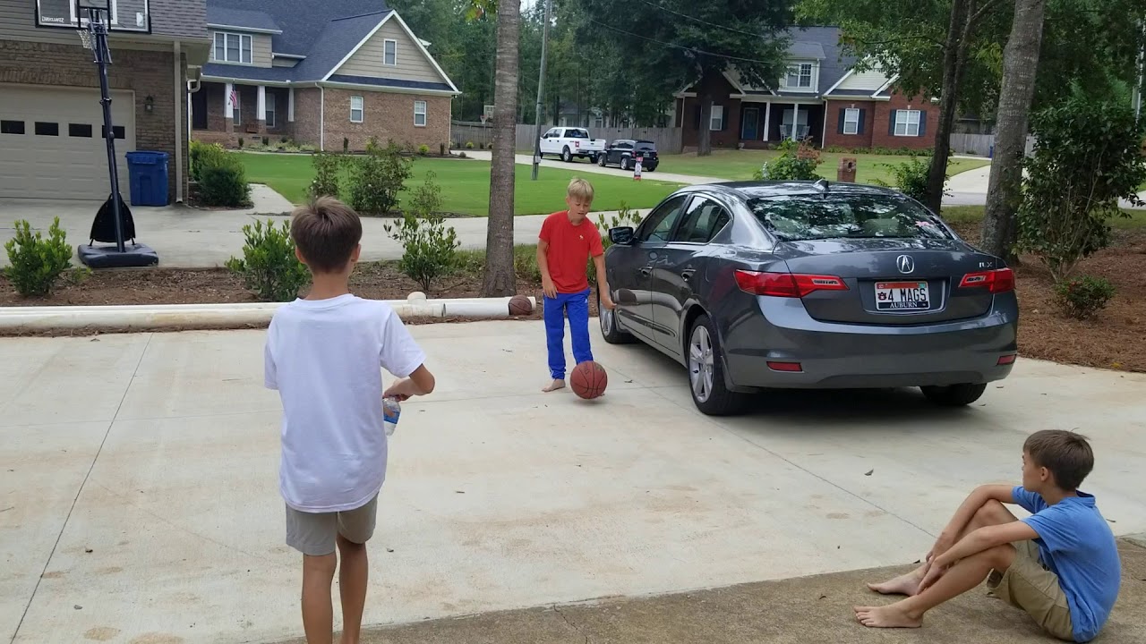 Dwarf Basketball Games PRT 1 - YouTube